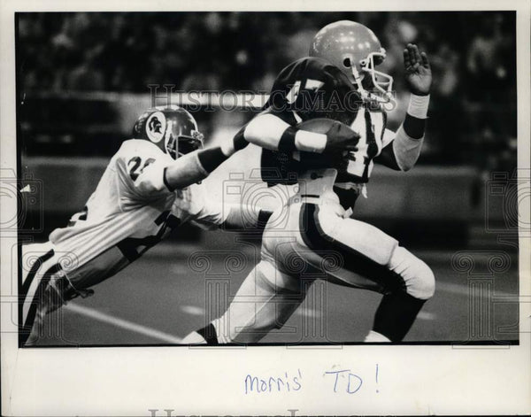 Press Photo Joe Morris in Touchdown for Football Game - Historic Images