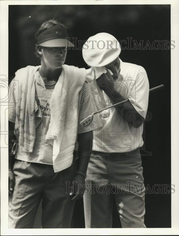 1987 Press Photo Golfer Bruce Crampton with Caddy Larry Malestic ...