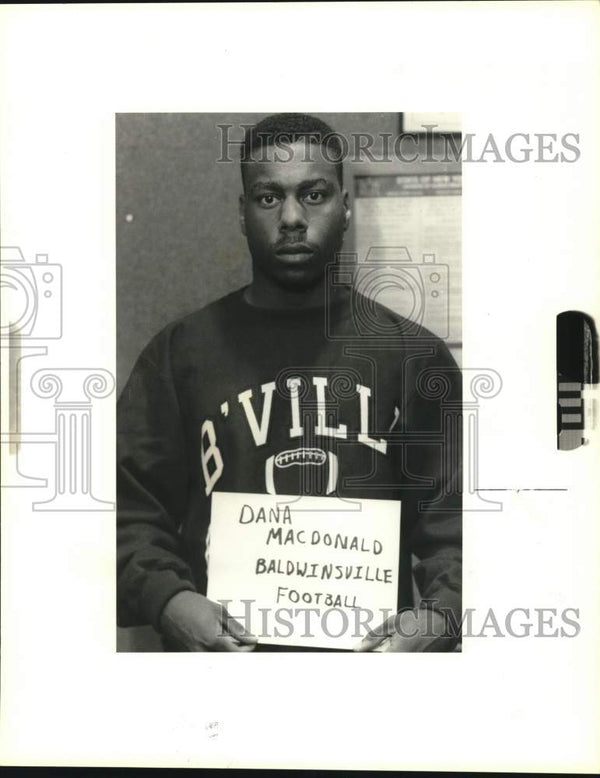 1989 Press Photo Baldwinsville's football player, Dana MacDonald ...