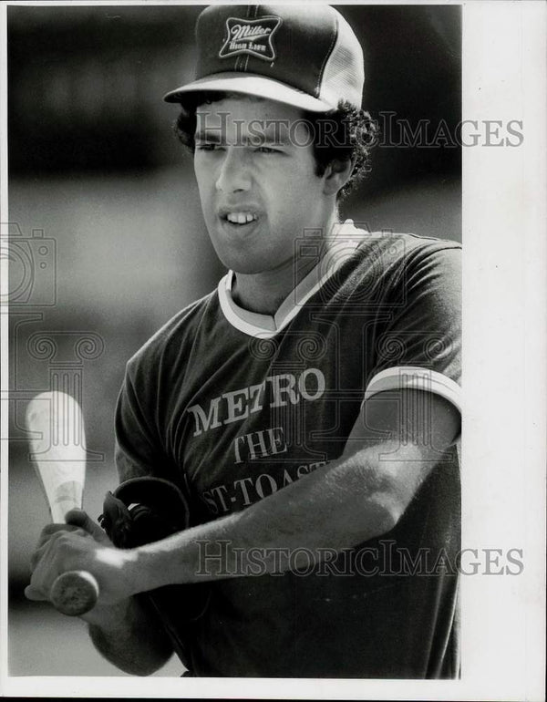 1983 Press Photo Rich Cimini limbers up with bat at Blue Jays baseball ...