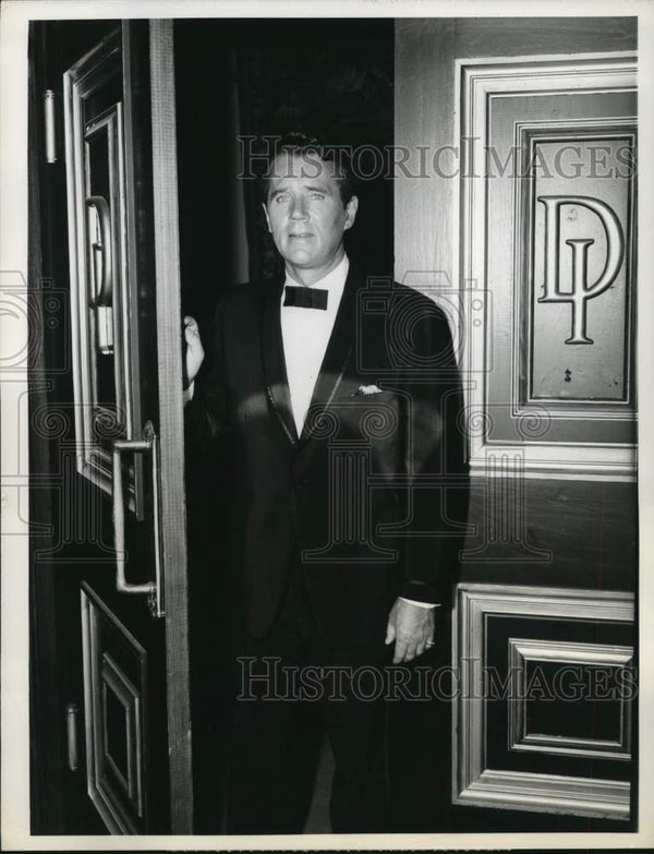 Press Photo Actor Howard Duff Starring in Television's "Dante" Series ...