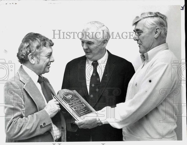 1977 Press Photo Chuck Terry and Bob Haggerty Receive Plaque, Albany ...