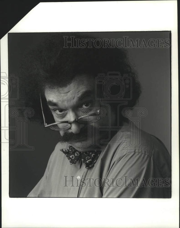 2002 Press Photo Actor Gene Shalit - tup05346 - Historic Images