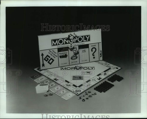 Press Photo Studio shot of the board game Monopoly - tup10913 ...
