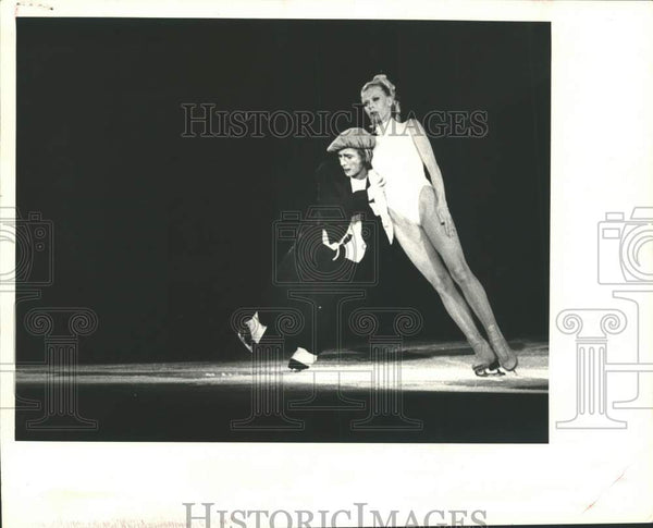 1978 Press Photo Skaters Terry Head and Gisela in Ice Capades' "Man & a ...