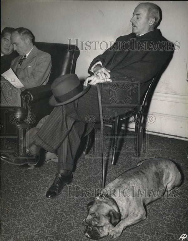1942 Press Photo Henry Epstein with his dog "Sport" - tux09309 ...