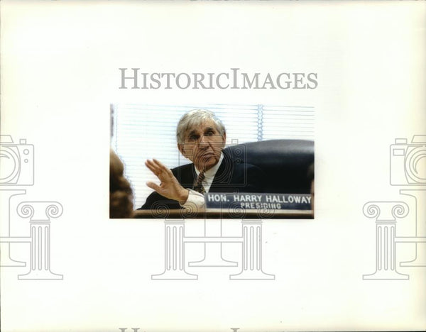 Milwaukee Judge Harry Halloway, 1992 vintage press photo print ...