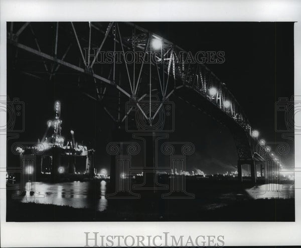 Steelworkers work at night to finish drilling rig, Port Arthur., 1978 ...