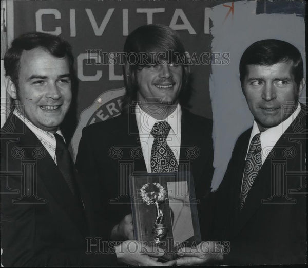 Civitan Club Award To Mike Vise With D.B. Nunnelley And Wayne Grubb ...
