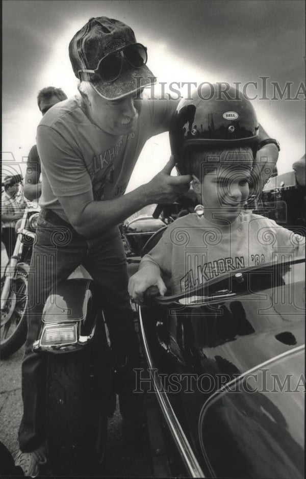 Hal Topel and Mikey Neufeldt, muscular dystrophy poster child, 1988 ...
