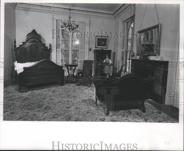 Bedroom set in the Lincoln Tallman house Jamesville Wisconsin, 1984 ...