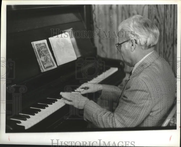 Reverend H. Murphy plays piano, Trafford Church of God, Alabama, 1979 ...