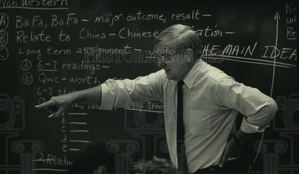 Tom Rondeau lectures students at Wawwatosa East High School, 1986 ...