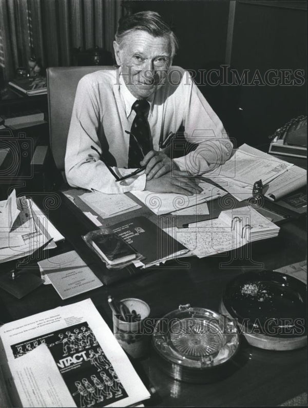 Birmingham News editor John W. Bloomer at desk , 1978 Vintage Press ...