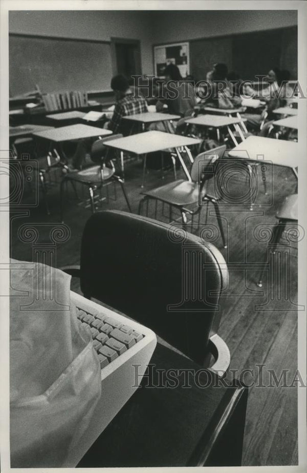 Apple computer in a Carrollton High Math Class stays covered, 1991 ...