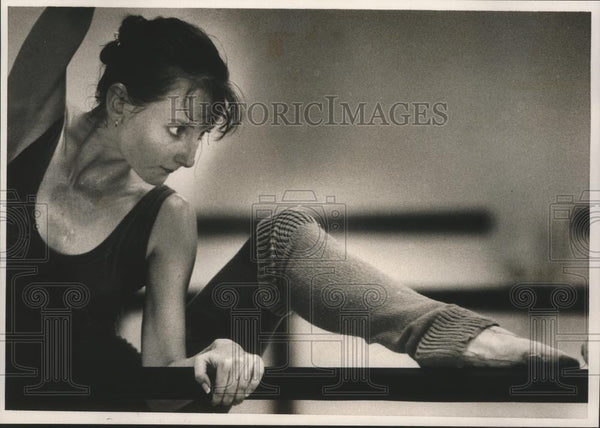 Dianne Duffey, member of State of Alabama Ballet Company, 1989 Vintage ...