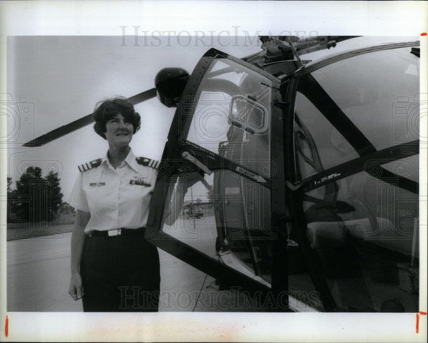 1992 Press Photo Vivien Crea US Coast Guard Pilot - DFPD72495 ...