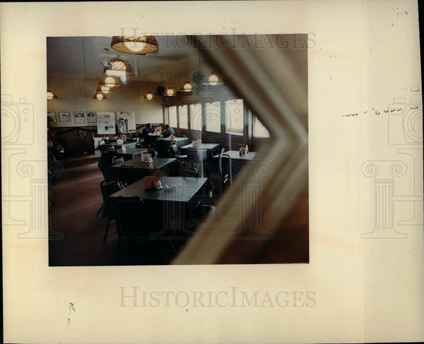 1991 Press Photo John Mack Restaurant - dfpd38221 - Historic Images