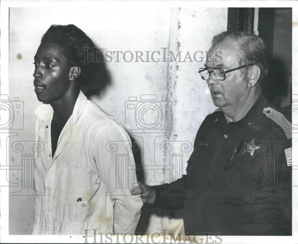 Aaron Jones with Blount County Deputy Fred Allcorn, Alabama, 1978 ...