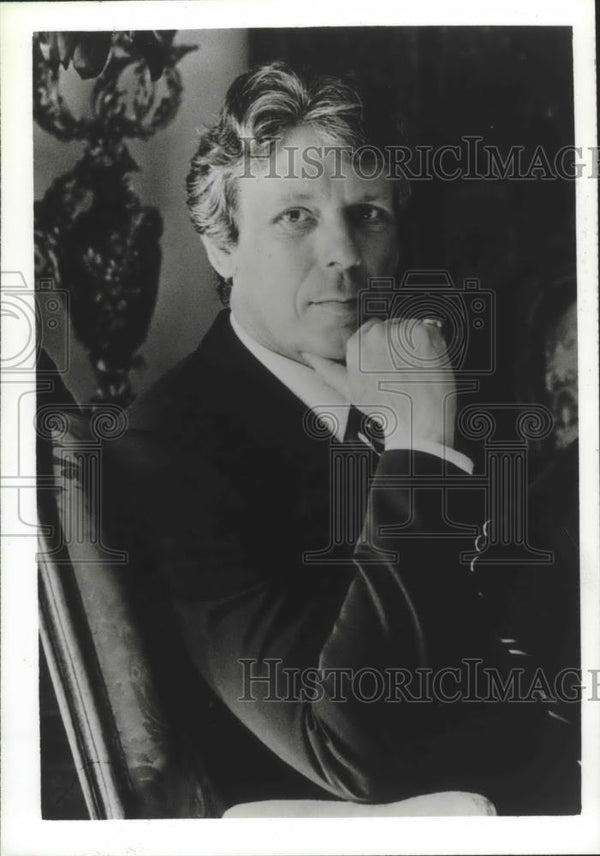 Nolar Miller, fashion designer , 1990 Vintage Press Photo - Historic Images
