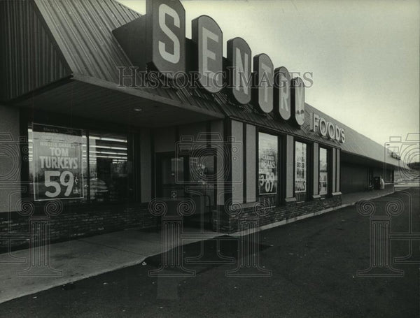 Sentry Foods store in the Kewa Mall, 1982 vintage press photo print ...