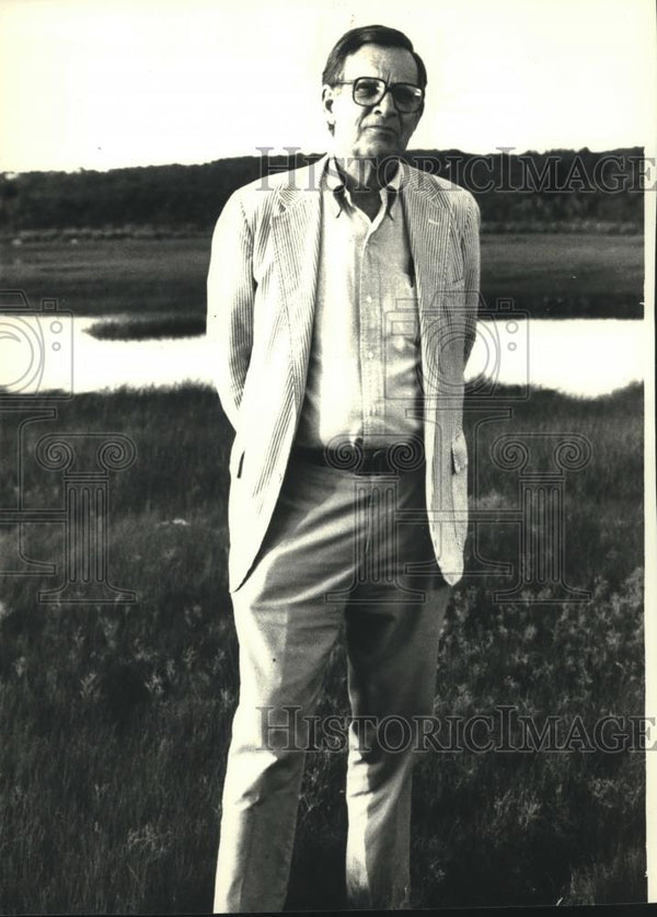 Immunologist Lewis Thomas won National Book award, 1987 vintage press ...