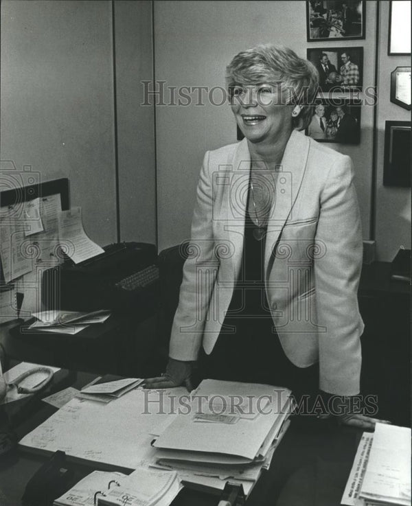 Mrs. Gloria Goldstein Public Relations Specialist , 1980 Vintage Press ...