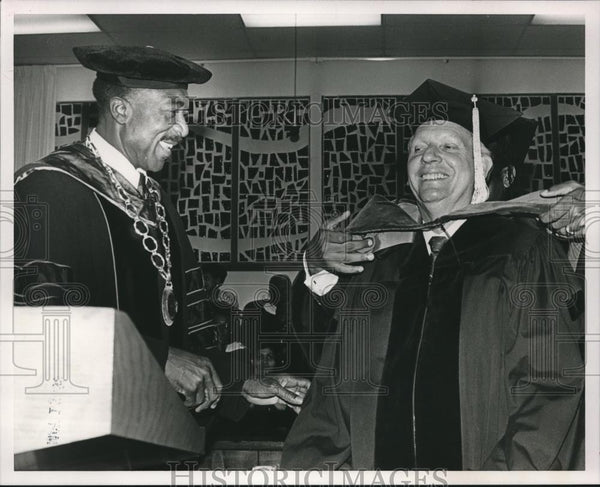 Governor Guy Hunt receives degree from President Leroy Johnson, 1989 ...