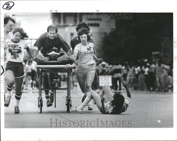1982 Press Photo Detroit Hospital Hutzel Contests - RRV46587 - Historic ...