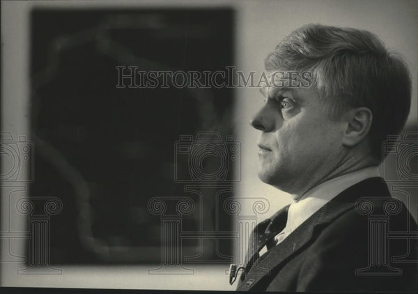 Kenneth Shaw at University of Wisconsin, Madison, 1986 vintage press ...