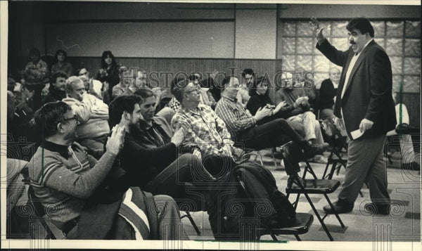 David Schulz talked to union members at AFL-CIO building, 1988 vintage ...
