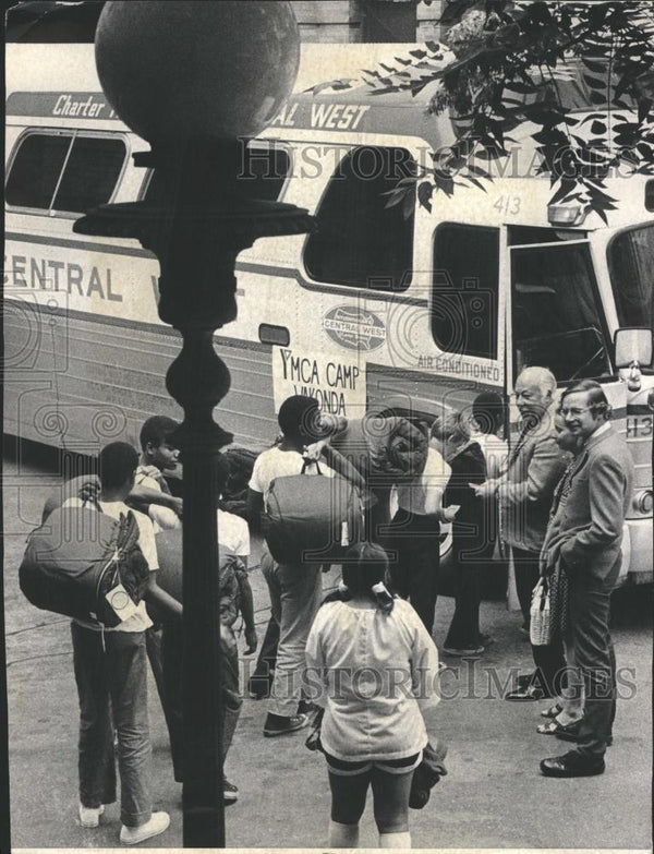 1971 Press Photo Judge Rosenberg Audy Home YMCA Camp - RRV64879 ...