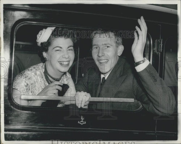 Dr. Roger Bannister to wed Miss Moira Jacobson in London 1955 Vintage ...