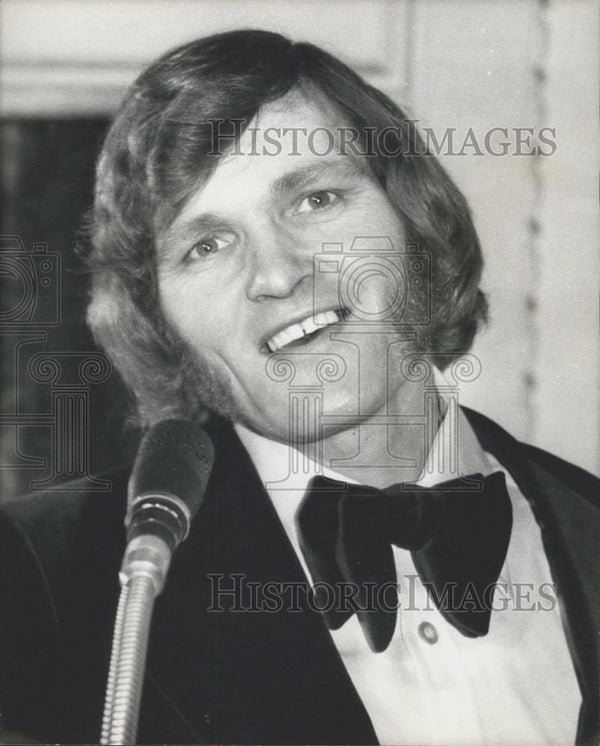 Press Photo Max Quarterman, super hod cariier earns 400 a week may go ...