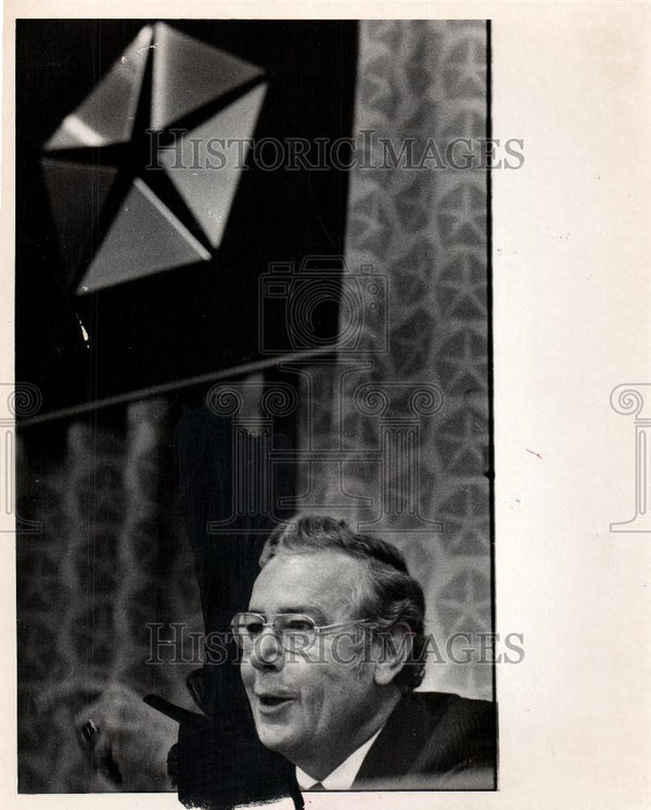 Lynn Townsend Chairman Chrysler auto 1974 Vintage Press Photo Print ...