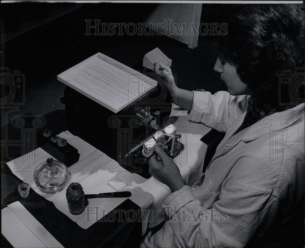 Pat Bishop Scientific Co operation 1960 Vintage Press Photo Print ...
