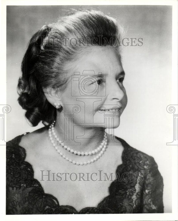 Mrs. Lynn A. Townsend portrait pearls 1972 Vintage Press Photo Print ...