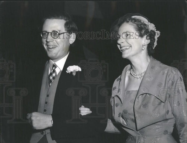 Lady Alexandra Howard-Johnston weds Hugh Trevor. Roper 1954 Vintage ...