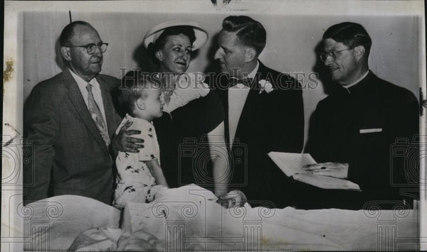 1958 Press Photo Donald Rose Jr Witnesses His Mother's Marriage In Hos ...
