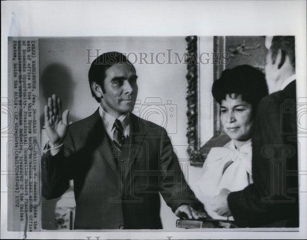 1972 Press Photo Phillip Sanchez takes oath at the White House - RSL85 ...