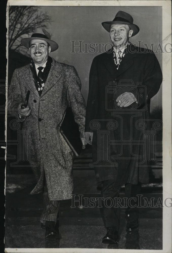 1948 Press Photo Bleriot H Lamarre Attorney Robert C Knee - RSL44503 ...
