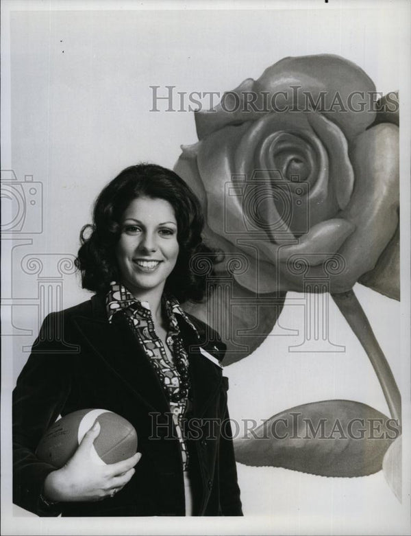 1973 Press Photo Rose Queen Miranda Barone Tournament Roses Parade Pas ...