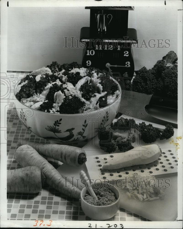 1978 Press Photo PDQ Chicken And Fresh Vegetable Stir Fry, Broccoli, P ...