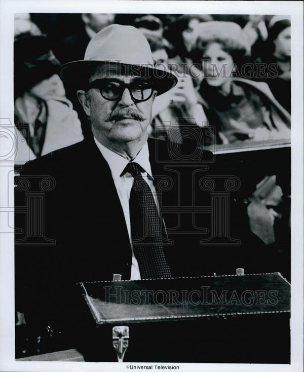 1975 Press Photo Actor Ray Milland In "Ellery Queen" - RSL60869 ...