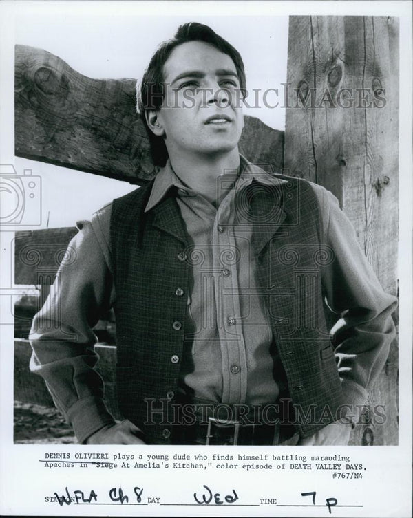 1968 Press Photo Dennis Olivieri Actor Siege at Amelia's Kitchen - RSL ...