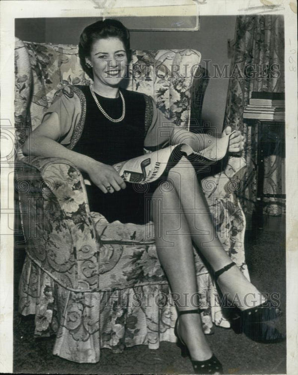 1947 Press Photo Mrs Edith Reynolds, Brit to be deported - RSL04229 ...