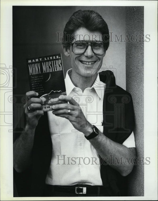 1988 Press Photo Dr Brian Weiss Coplay Plaza Hotel - RSL43467 ...