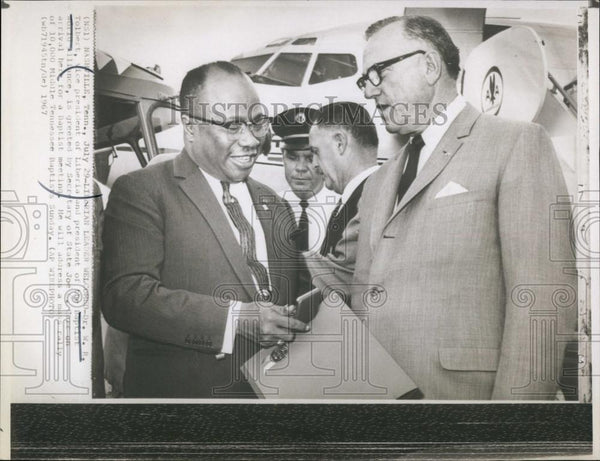1967 Press Photo Dr WR Tolbert, Liberia, Joe C Carr, Secretary Of Stat ...