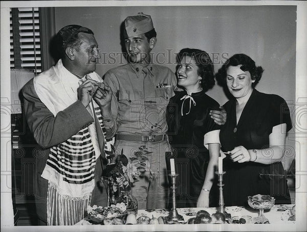 1953 Press Photo Cpl S Oehl, dad Arthur,Zelda Chorne & mom - RSL85555 ...