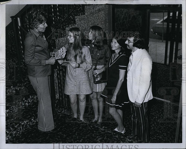 1973 Press Photo Mrs Jane McGrath Geri Kaiser Gail Rosoff, Stephanie C ...